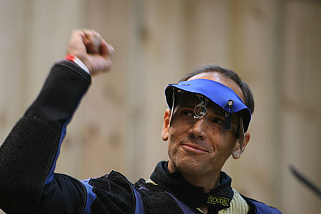 ISSF - Farnik Raises the Bar
